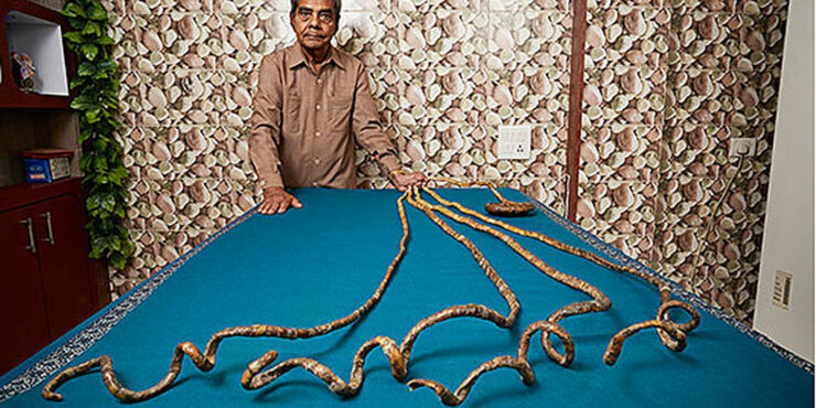 World's Longest Fingernails Measure 30ft Long